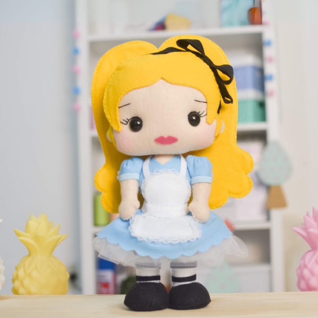Felt Dolls Patterns – DIY Princesses & More